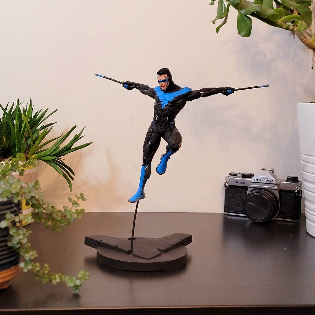 Nightwing Hand Sculpted 1:10 Scale Collectible - Unpainted or Painted ...
