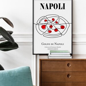 Napoli, Campania, Italy Aesthetic Pizza Margherita (neapolitan or ...