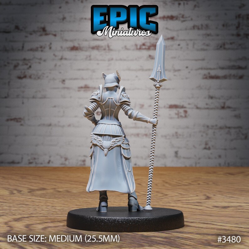 Lady Knight Gisella - Epic Miniatures | Dungeons & Dragons | Pathfinder ...