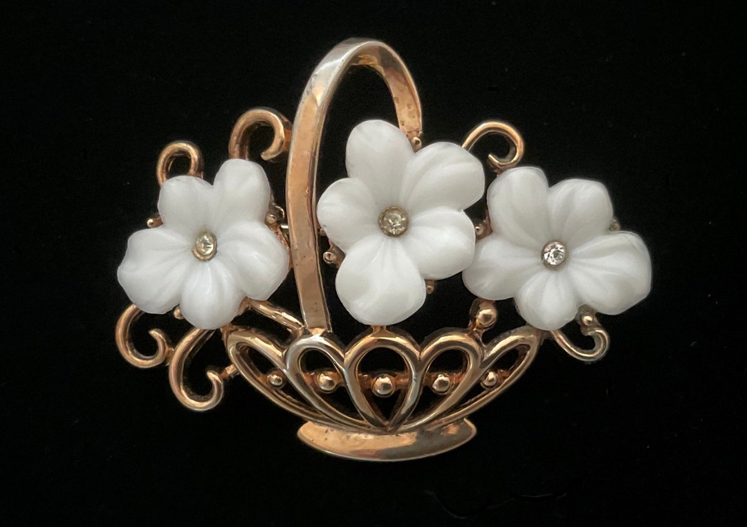 Trifari Poured Glass Flower Basket Pin - Etsy