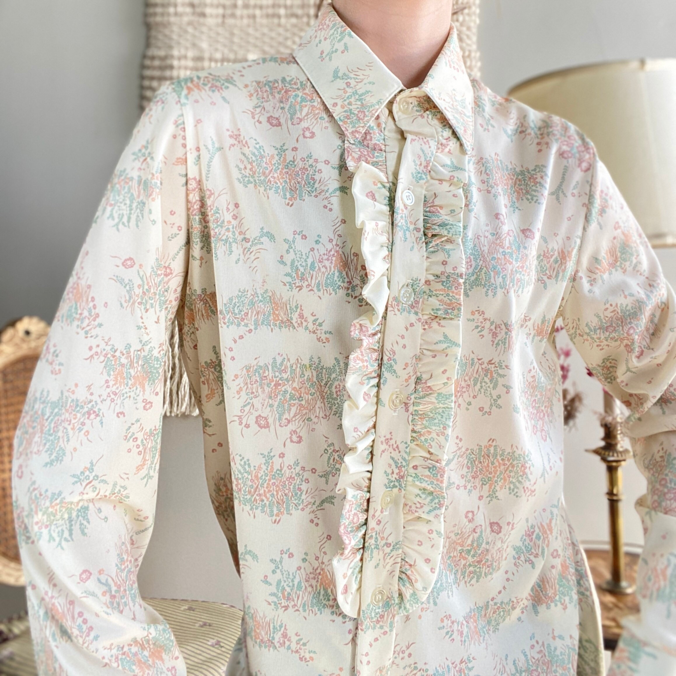 Vintage 70s Devon Retro Groovy Pastel Beige Dagger Collar Ruffle Jabot ...