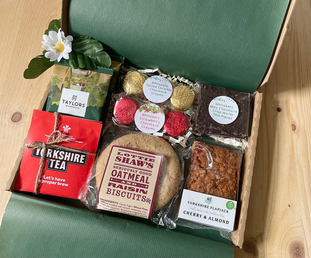 A Little VEGAN Letterbox Gift Hamper Biscuits Chocolate Afternoon Tea ...