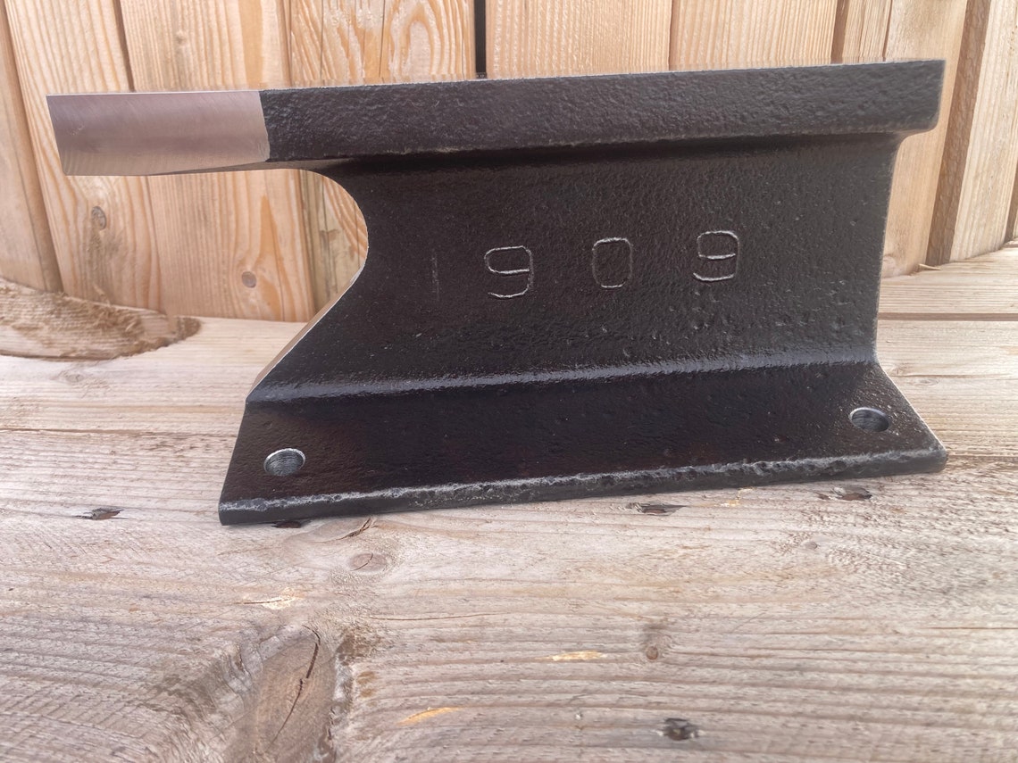 11 3/4 Anvil With Taper and Mounting Holes | Etsy