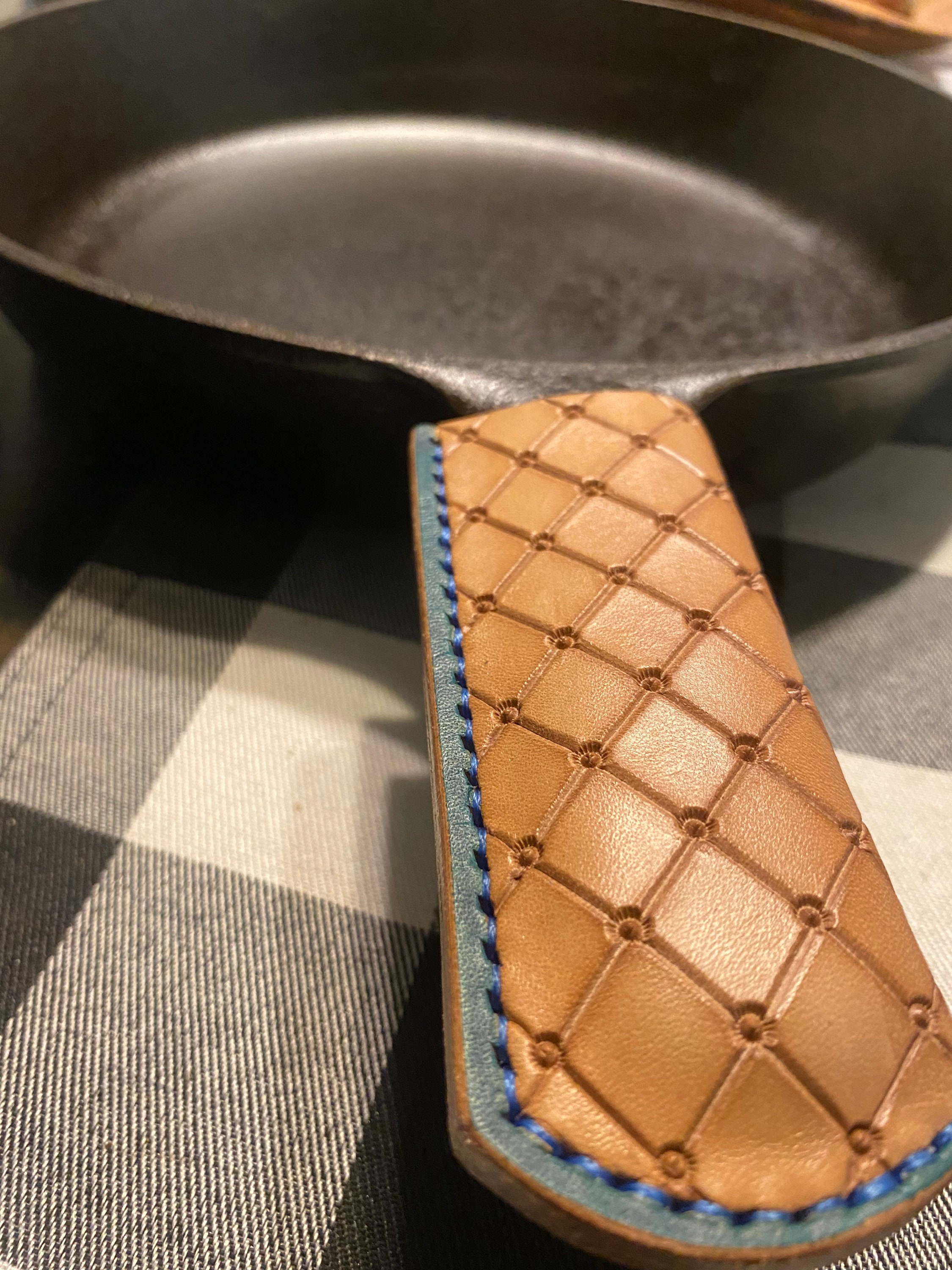 Iron Skillet Handle Cover PDF PATTERN - Etsy