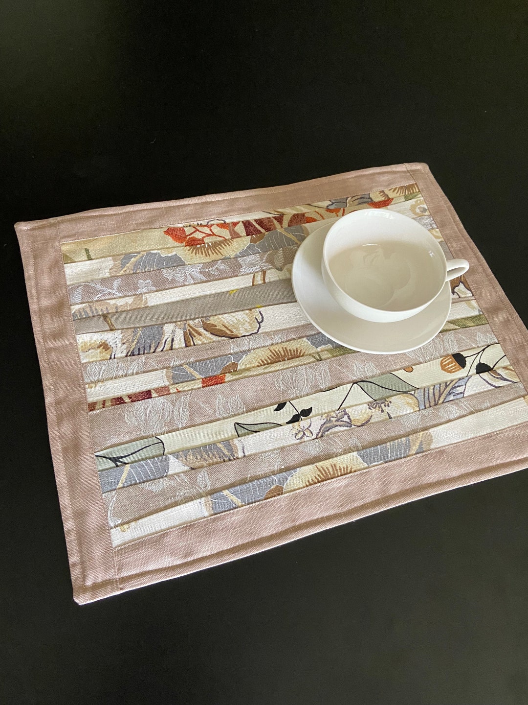 Set of 2 Beige Mix Quilted Patchwork Placemats Padded Place Mats Table ...