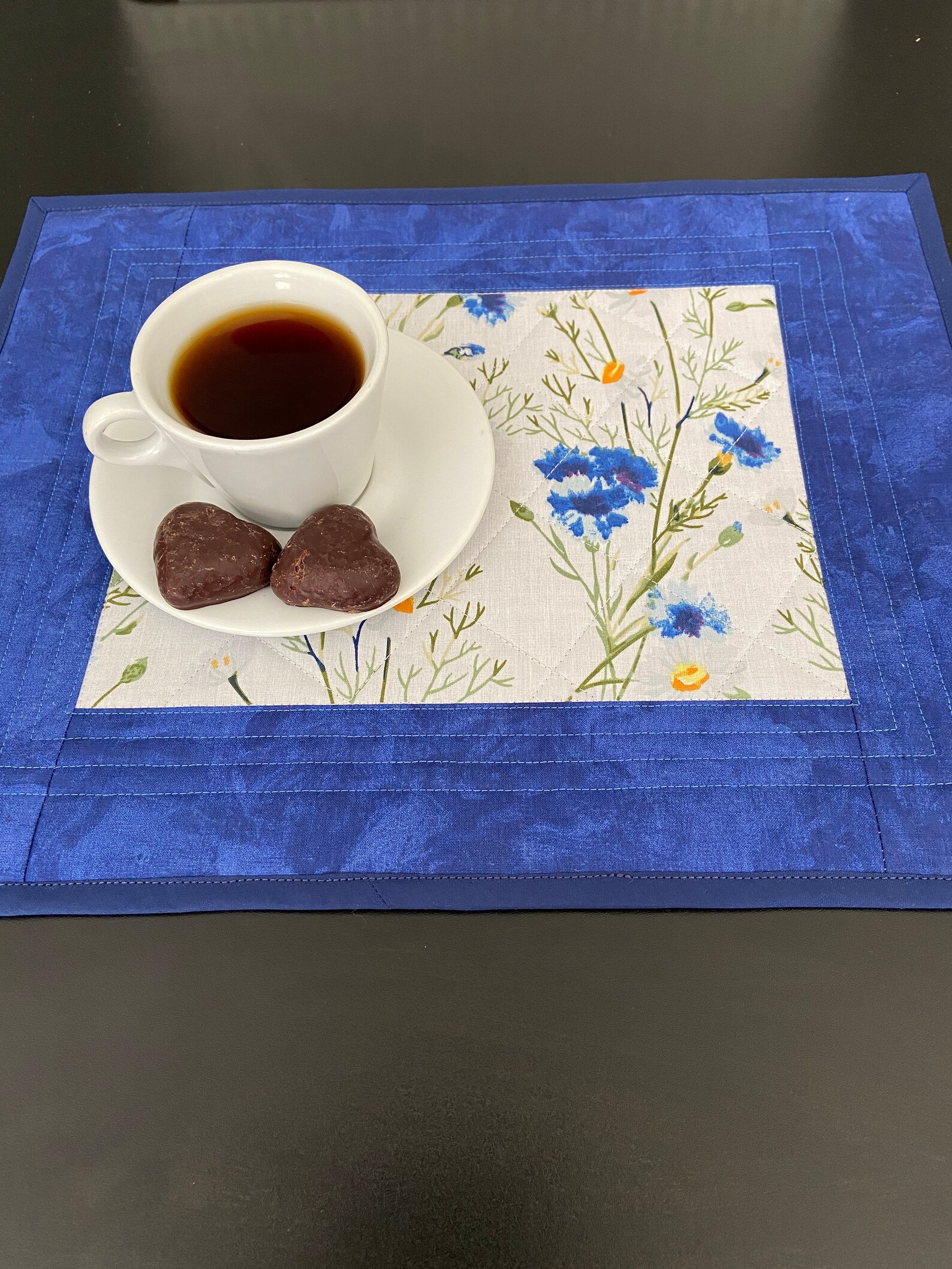 Quilted Table Mats Set 4 White Blue Quilted Placemats Wild Flowers ...