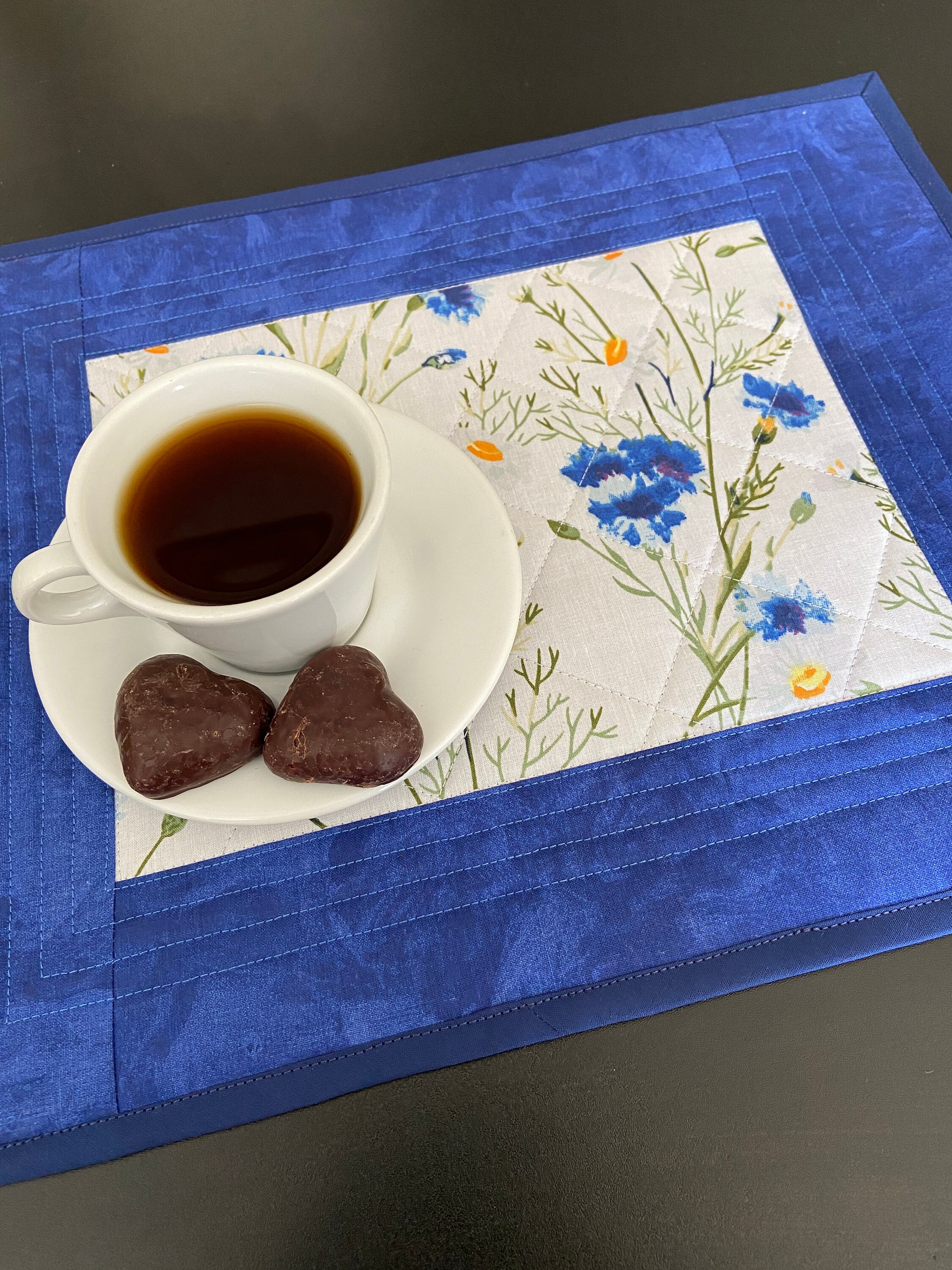 Quilted Table Mats Set 4 White Blue Quilted Placemats Wild Flowers ...