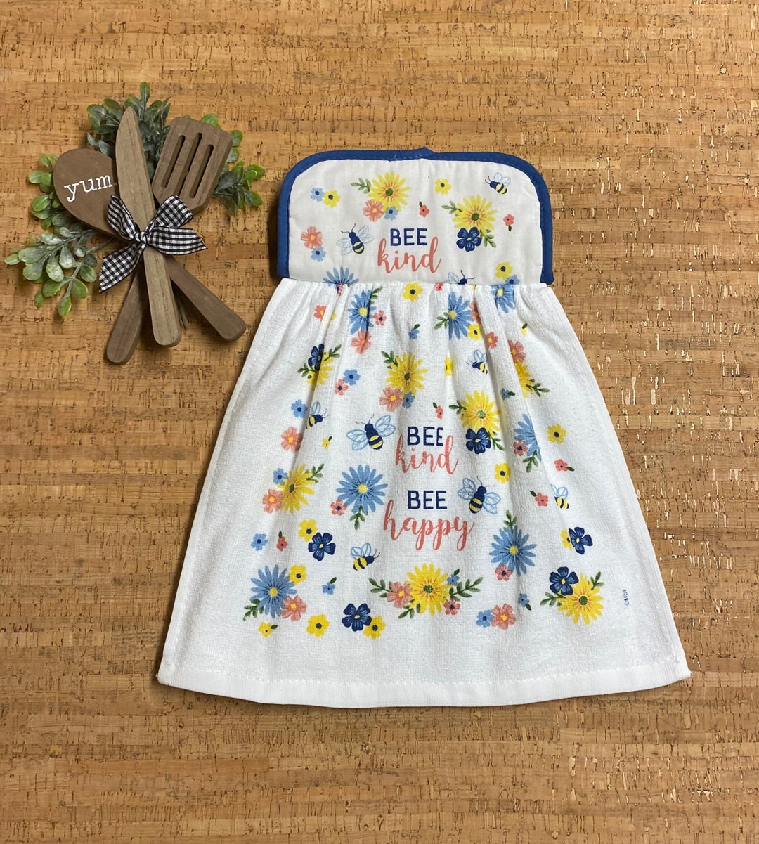 Bee Kind Bee Happy Spring Kitchen Towels, Kitchen Hanging Towels ...