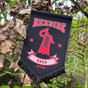 Hexside Bard Coven Pennant - the Owl House Inspired Wall Hanging ...