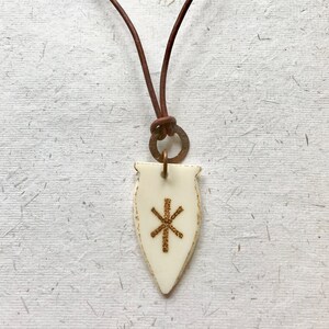 Ior Rune Necklace / Anglo Saxon Runes / Bone Pendant / Viking / Saxon ...