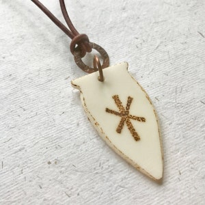 Ior Rune Necklace / Anglo Saxon Runes / Bone Pendant / Viking / Saxon ...