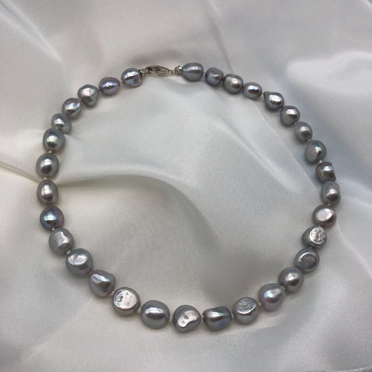 Frauen Perlenkette Graue Perlenkette, klassische Perlenkette, Perlen ...