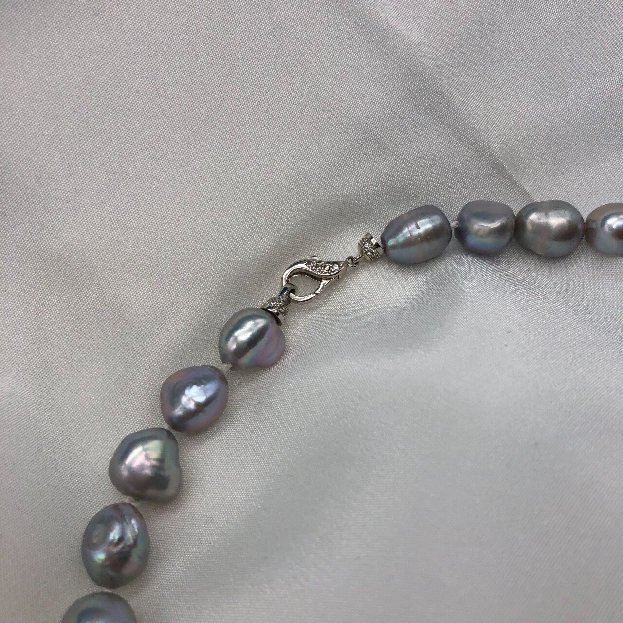 Frauen Perlenkette Graue Perlenkette, klassische Perlenkette, Perlen ...