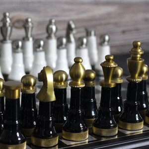 Luxurious Metallic Chess Set Gold & Silver Base, Black and White Center ...