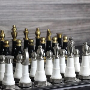 Luxurious Metallic Chess Set Gold & Silver Base, Black and White Center ...