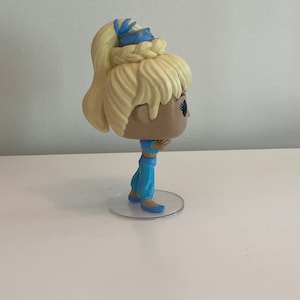 Phoebe als Genie Figur - Etsy.de