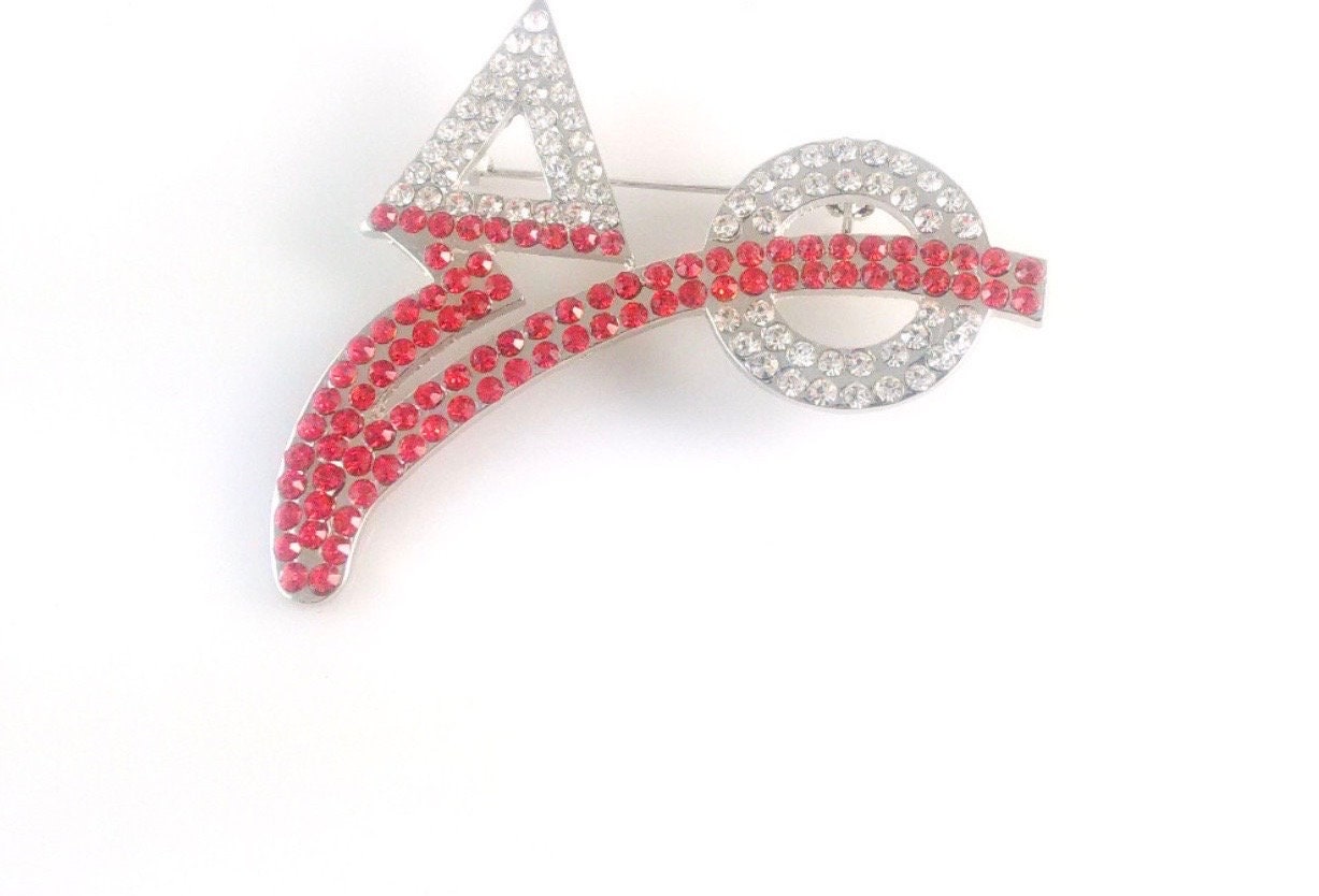 DST BROOCHES - Etsy