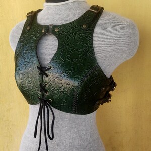 Shieldmaiden Warrior Armor Embossed Floral Design Green Leather Female Viking Chest-plate LARP ...