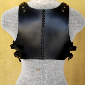 Shieldmaiden Warrior Armor, Black Leather Female Viking Chest-plate ...
