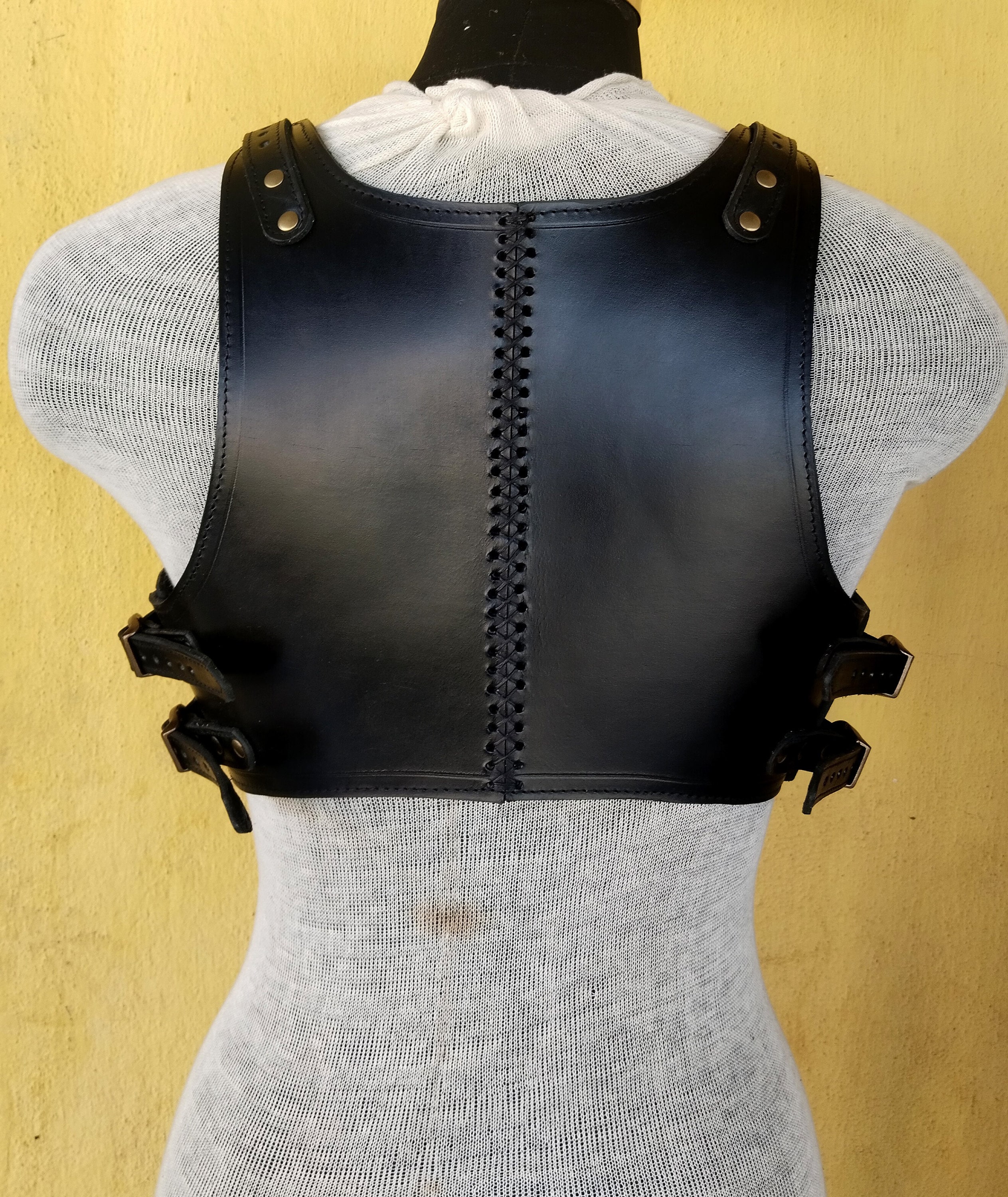 Shieldmaiden Warrior Armor, Black Leather Female Viking Chest-plate ...