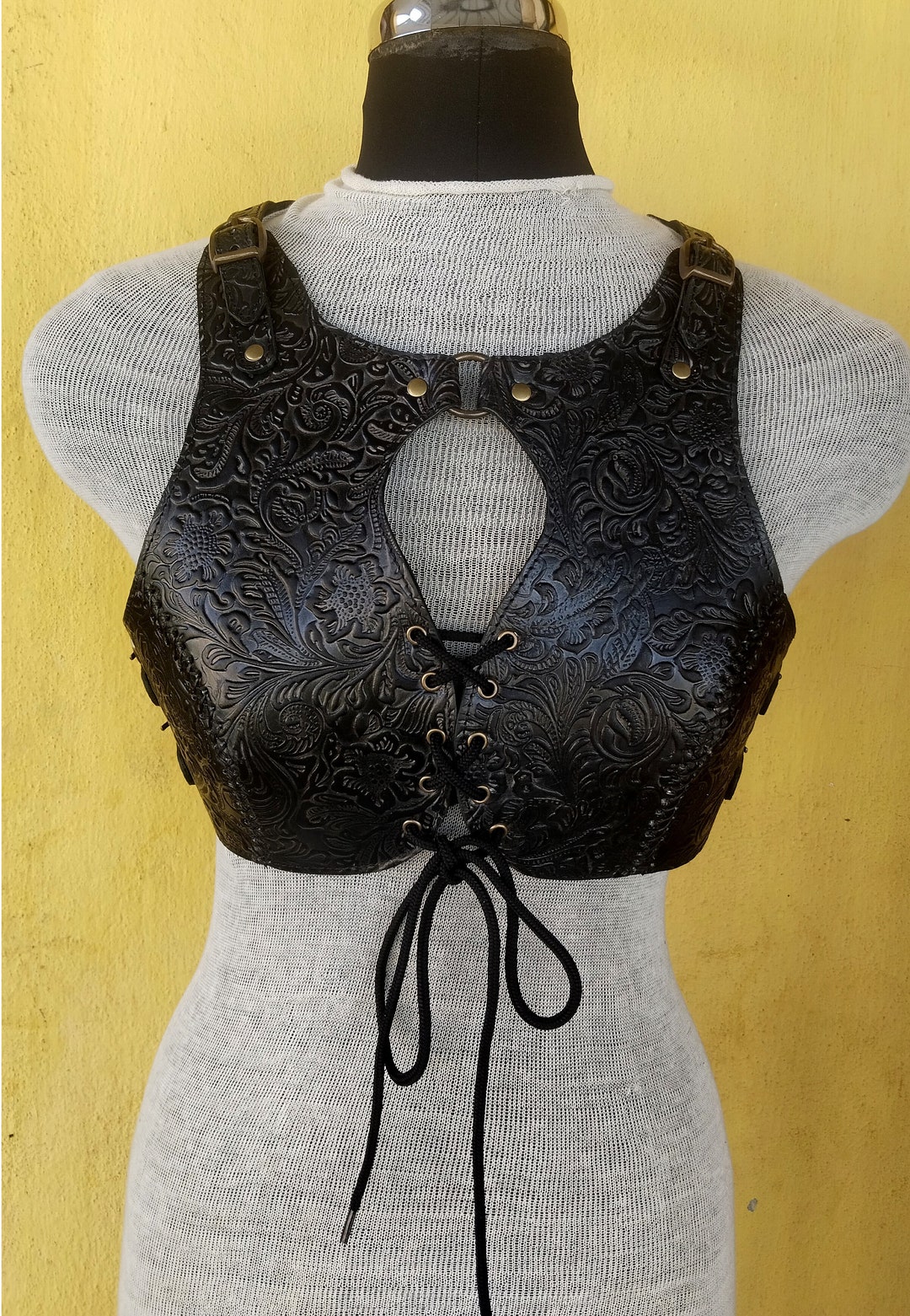Shieldmaiden Warrior Armor Embossed Floral Design Black Leather Female ...