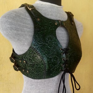 Shieldmaiden Warrior Armor Embossed Floral Design Green Leather Female Viking Chest-plate LARP ...