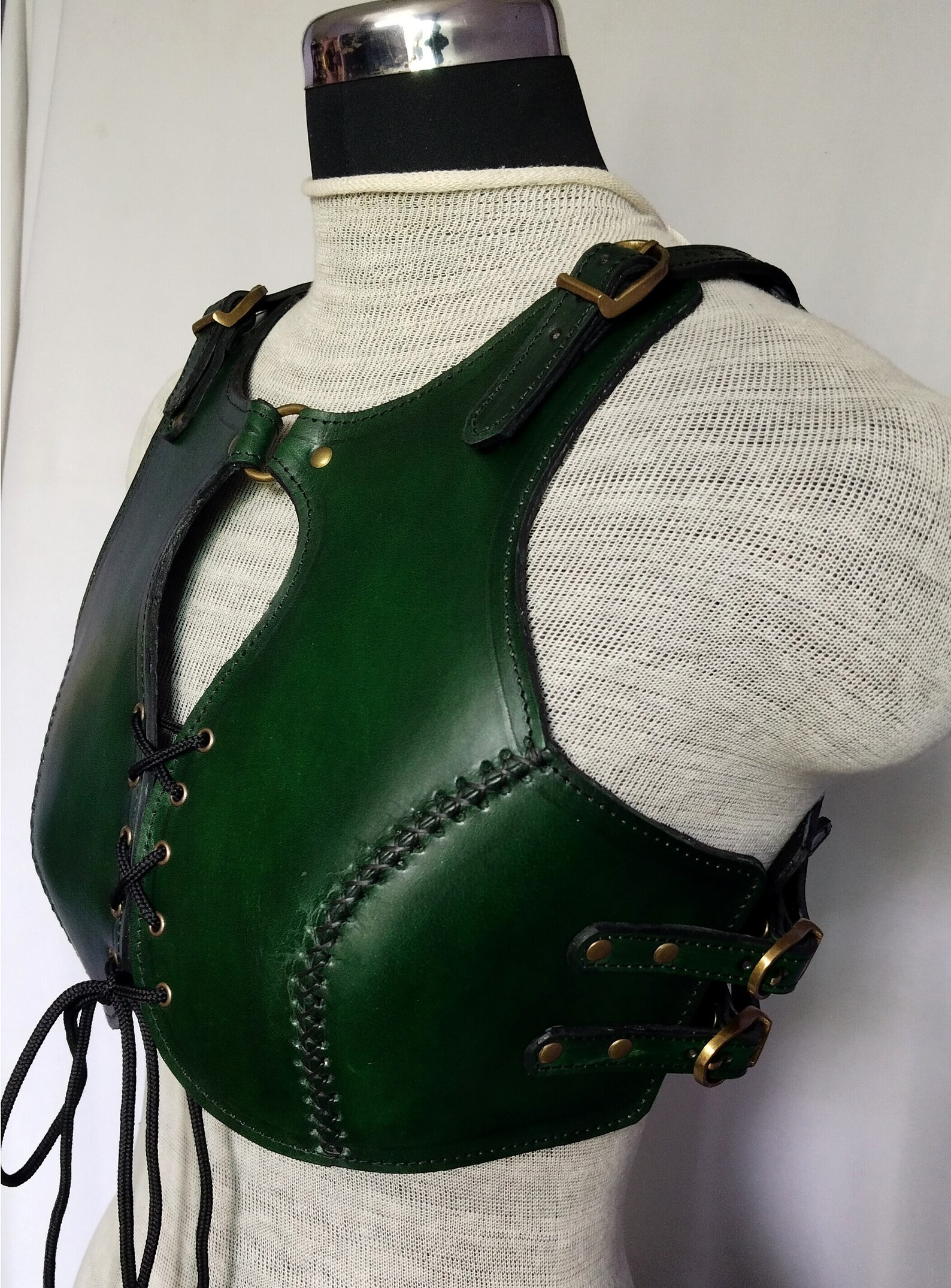 Shieldmaiden Warrior Armor, Green Antique Leather Female Viking Chest Plate LARP Cosplay ...