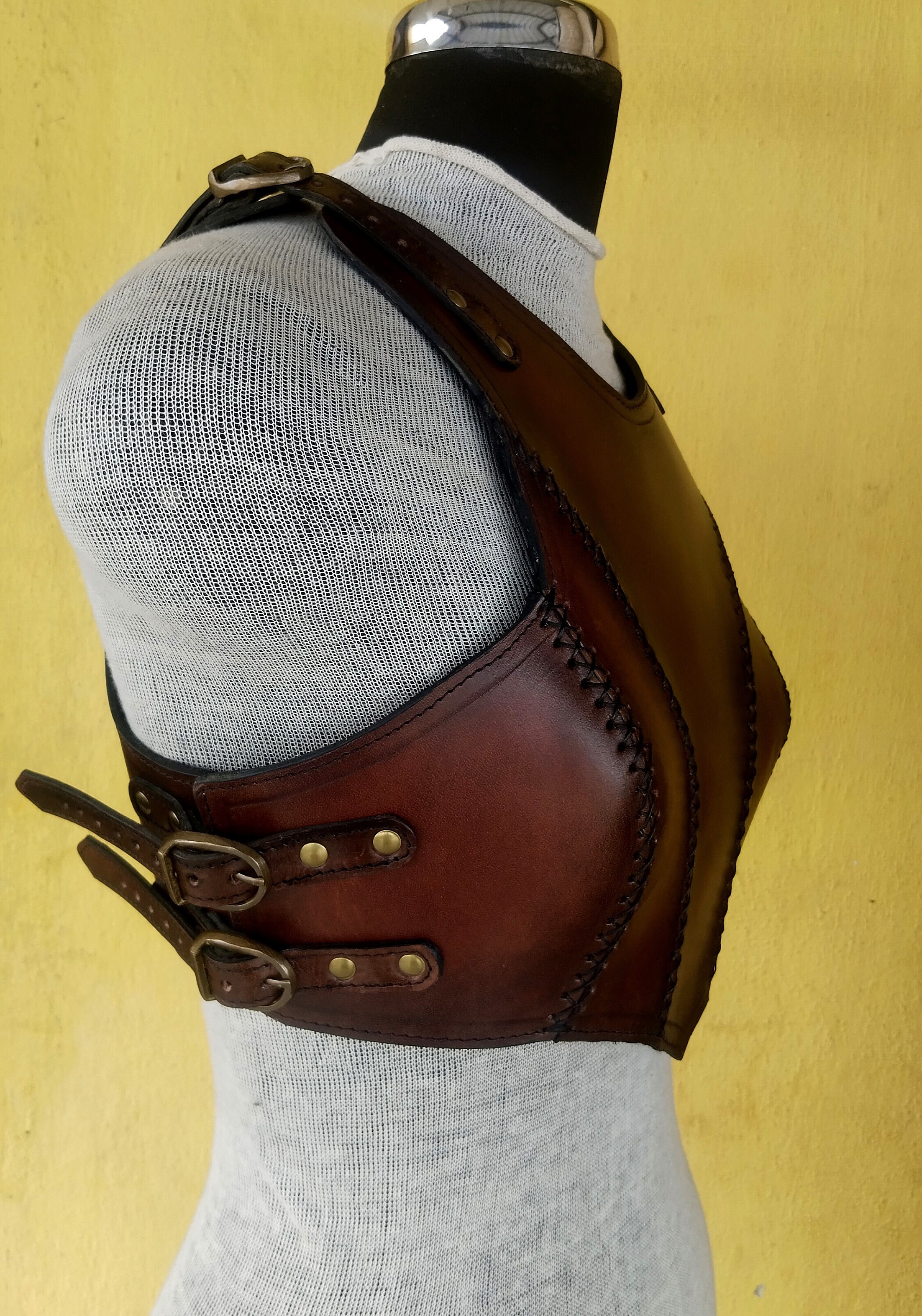 Warrior Armour, Antique Brown Leather Female Viking Chest-plate LARP ...