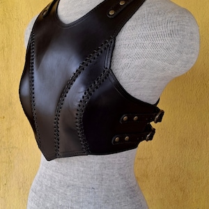 Warrior Armor, Black Leather Female Viking Chest-plate LARP Cosplay ...