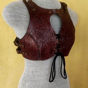 Shieldmaiden Warrior Armor Embossed Floral Design Brown Leather Female ...