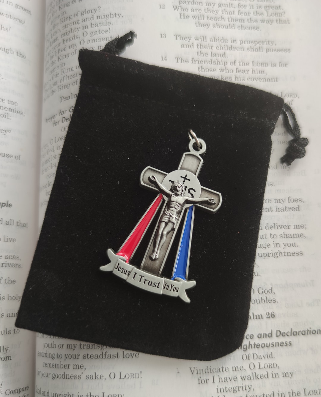 Divine Mercy Crucifix, Jesus Christ on the Cross, Catholic Religious ...