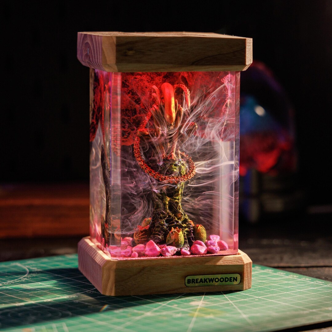 Custom Xenomorph Resin Lamp, Sci-fi Horror Movie Art Night Light ...