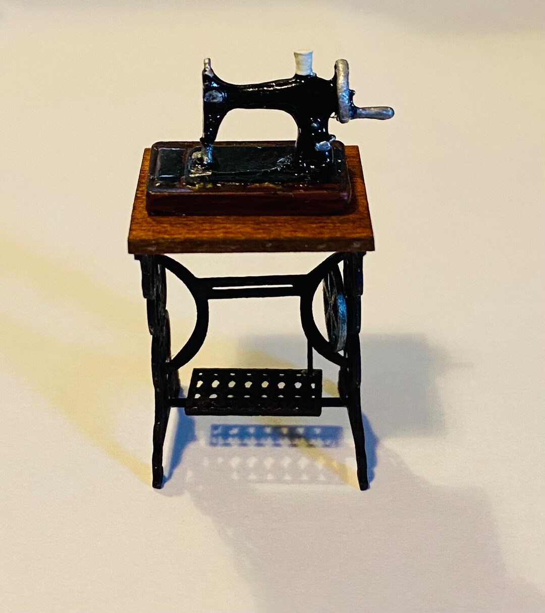 24th Scale Treadle Sewing Machine - Etsy