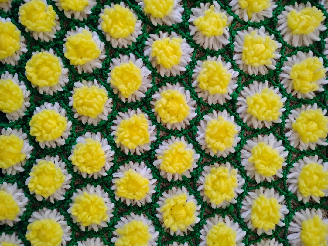 Retro Afghan 70s Yellow Daisy Chain Crochet Small Throw Flower Power 41 ...