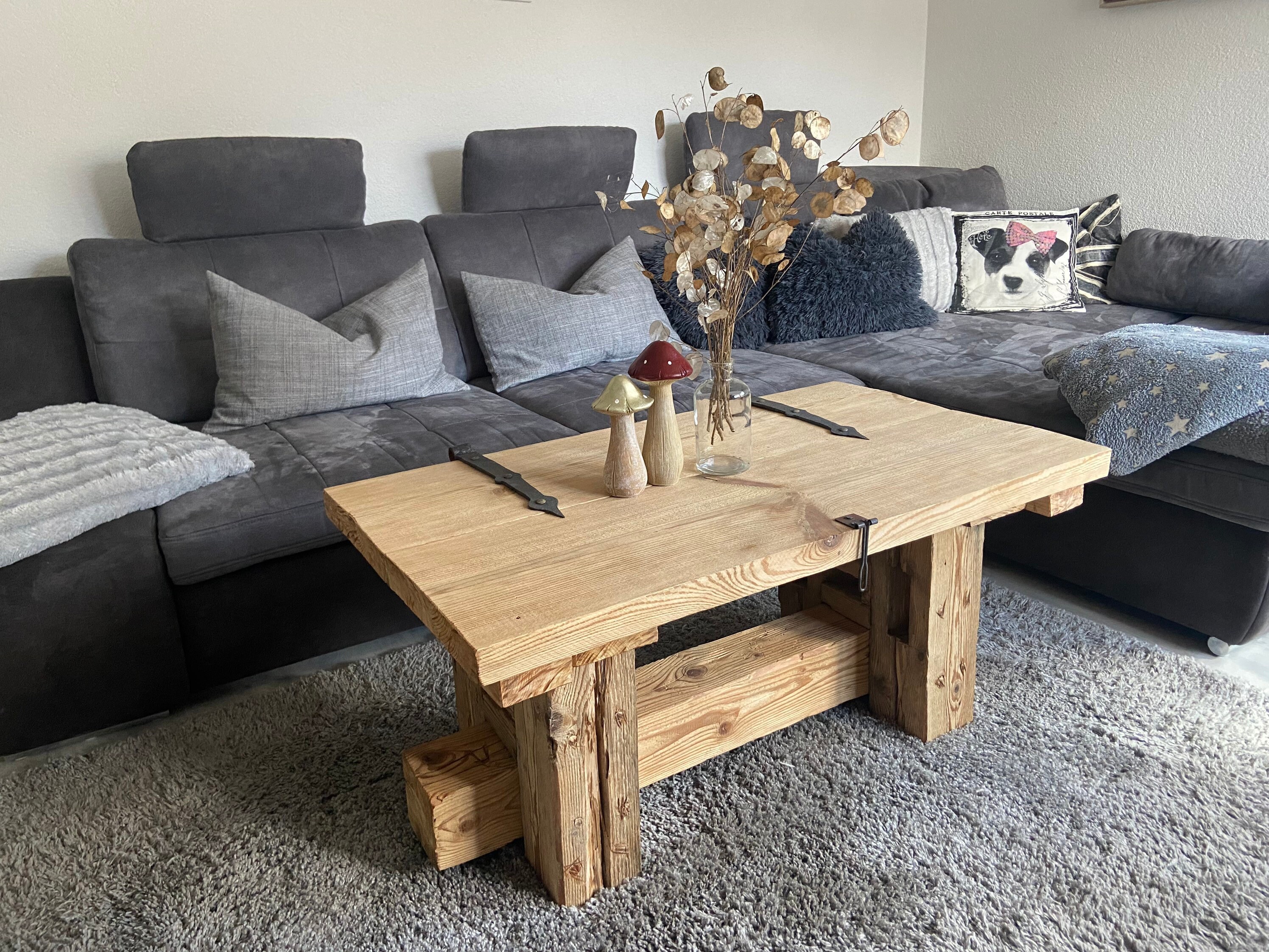 Schne Couchtisch Aus Alten Balken Fotosnull