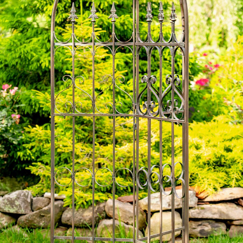 Paris 1968 - 7.7ft Tall Three Wall Iron Trellis With Fleur-de-lis ...