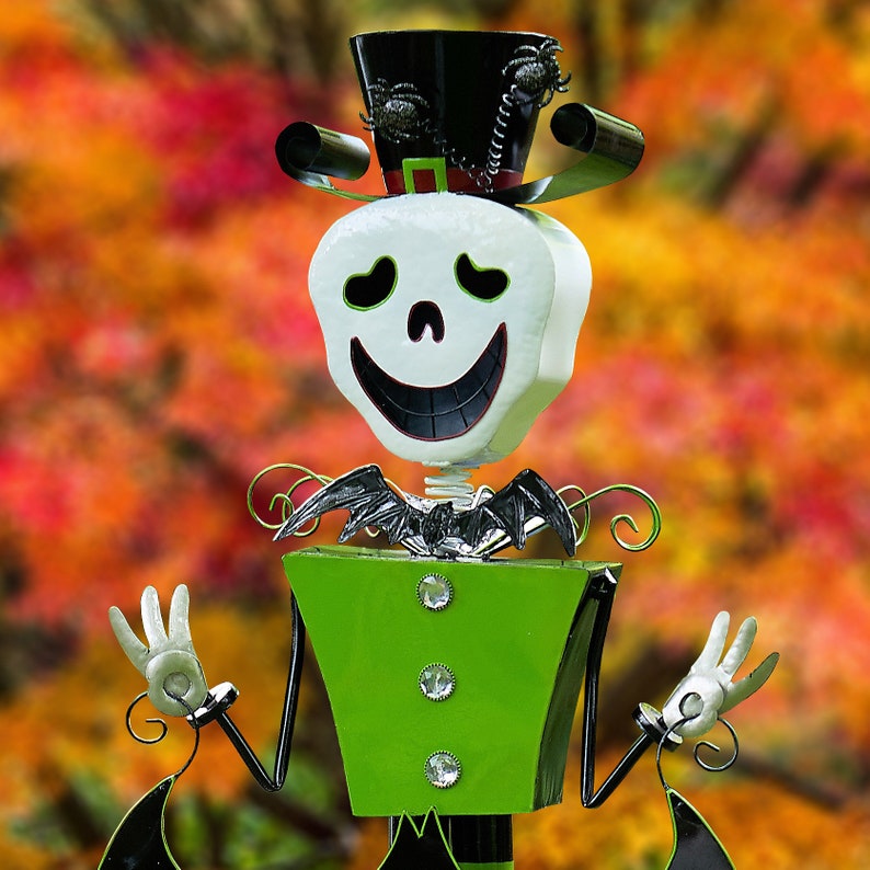 5 Feet Tall Iron Halloween Skeleton Statue - Etsy