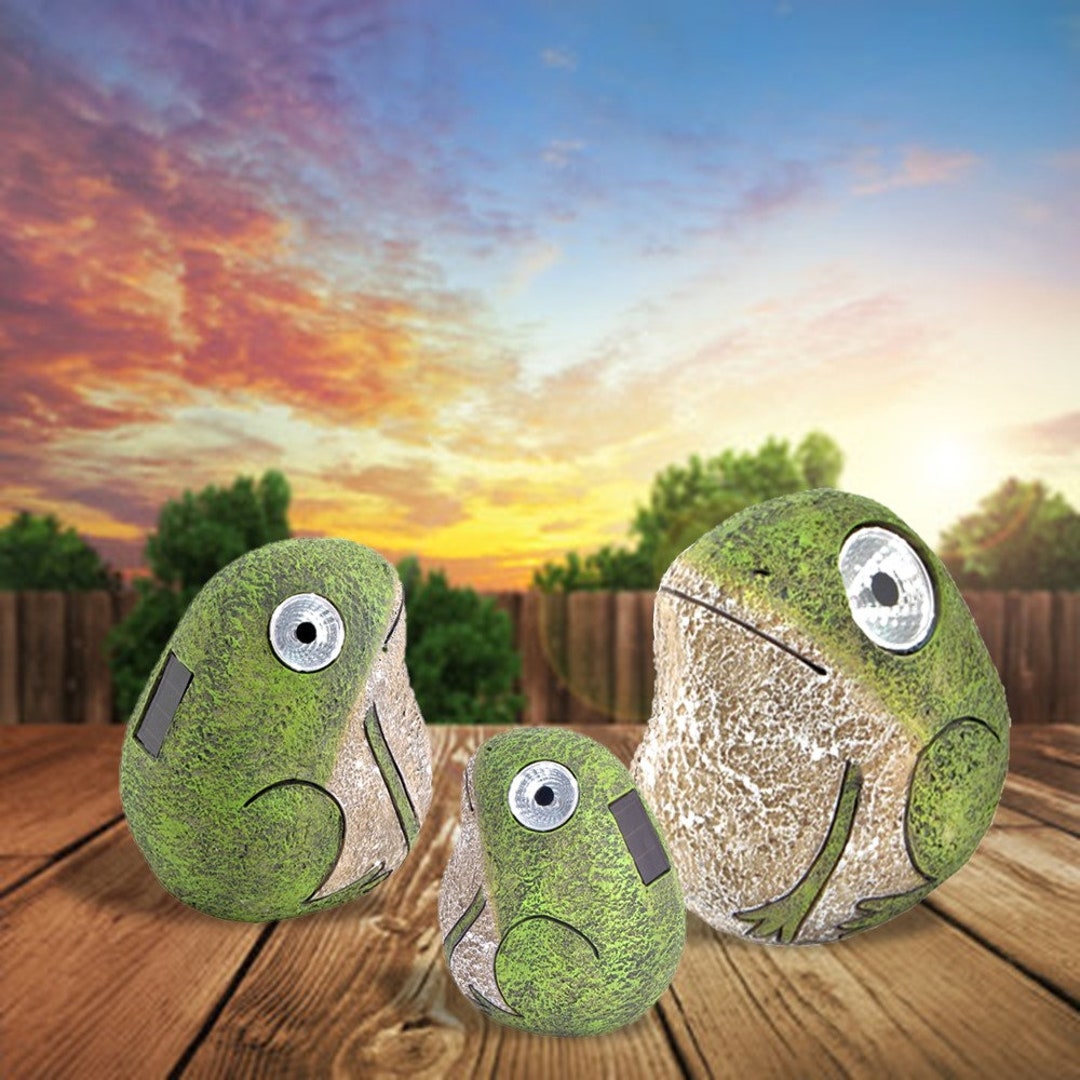Set of 3 Solar Frogs With Light-up Eyes - Etsy
