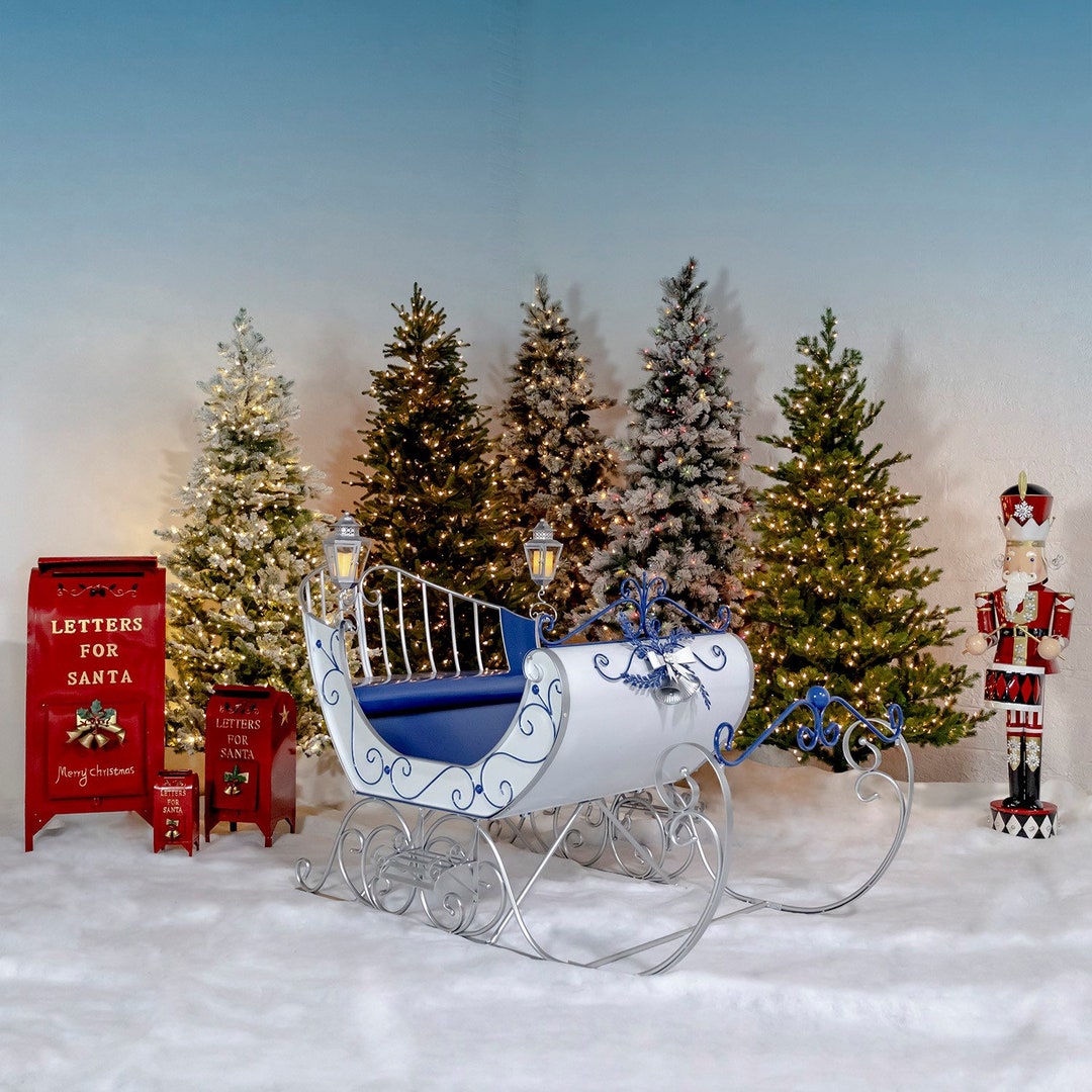 Large Life-sized Victorian Christmas Sleigh "kutaisi" in White, Blue ...