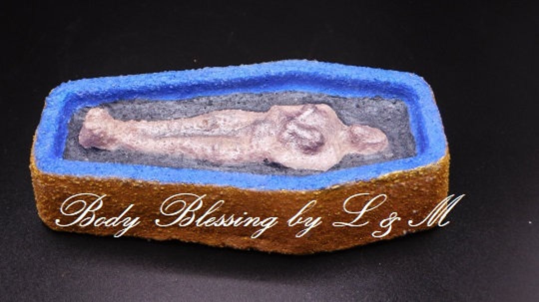 Egyptian Mummy Sarcophagus 5.5 Oz. Novelty Bath Bomb Available in 70 ...