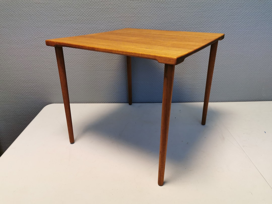 Small Coffee/side Table in Solid Teak With Removable Legs. Model FD544 ...
