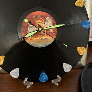 Vinyl Record Upcycled to Clock . - Etsy