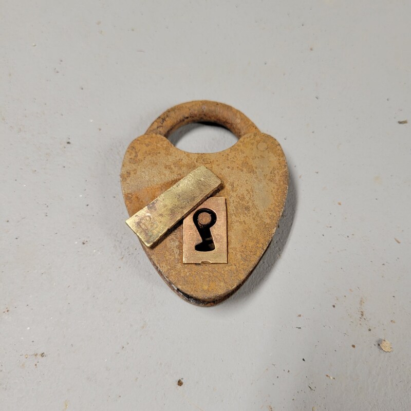 Rusty Padlock - Etsy