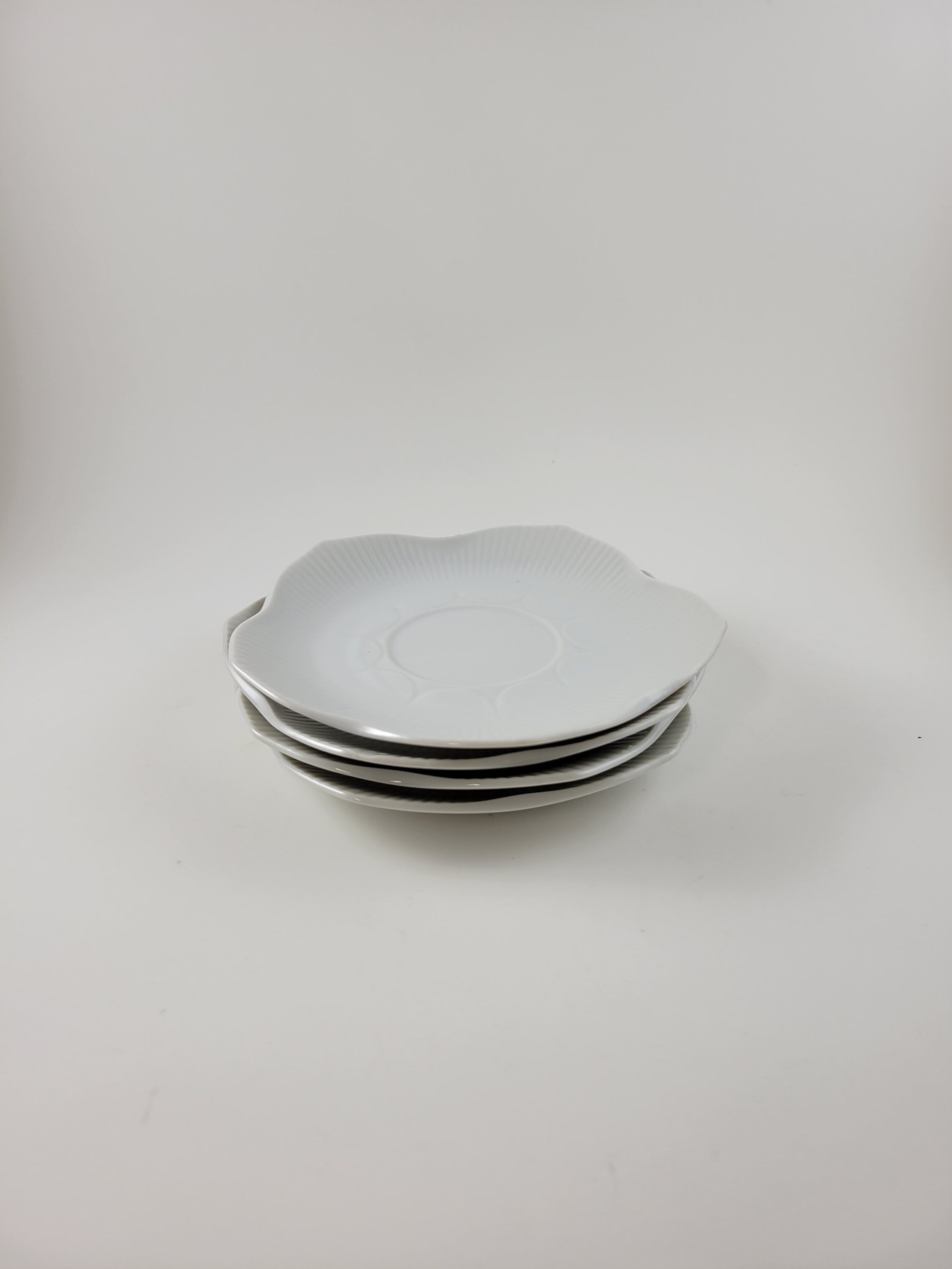 Vintage Chadwick White Lotus Flower Saucer Plate Set - Etsy