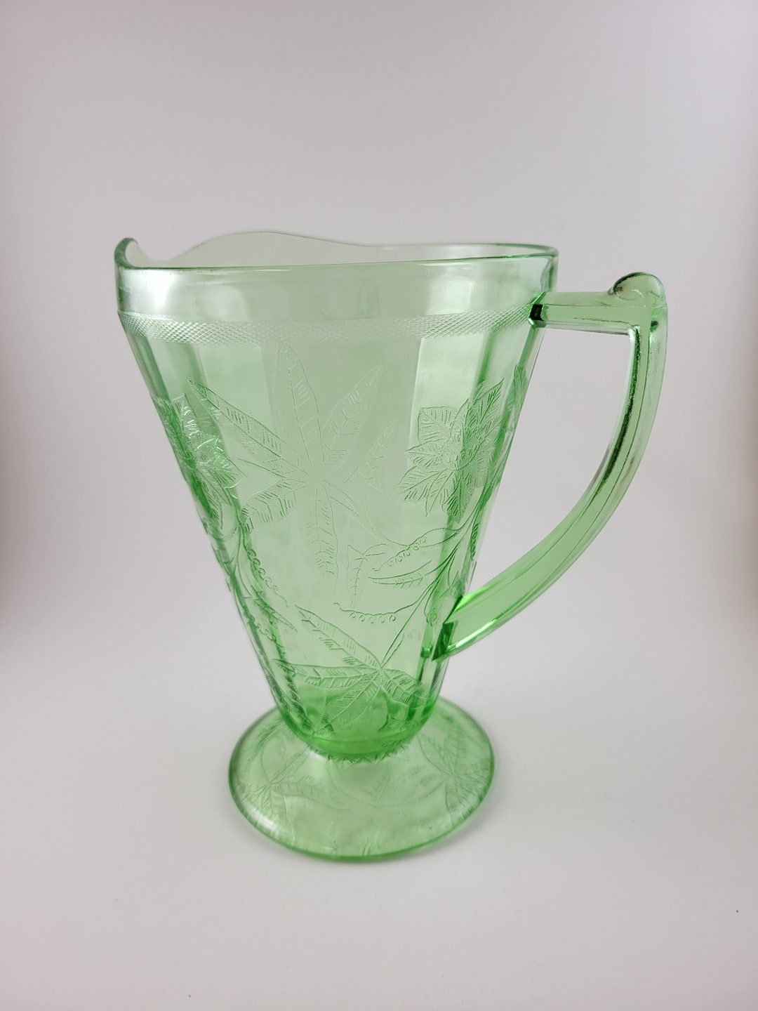 Vintage Green Leaf Design Uranium Depression Glass Pitcher - Etsy