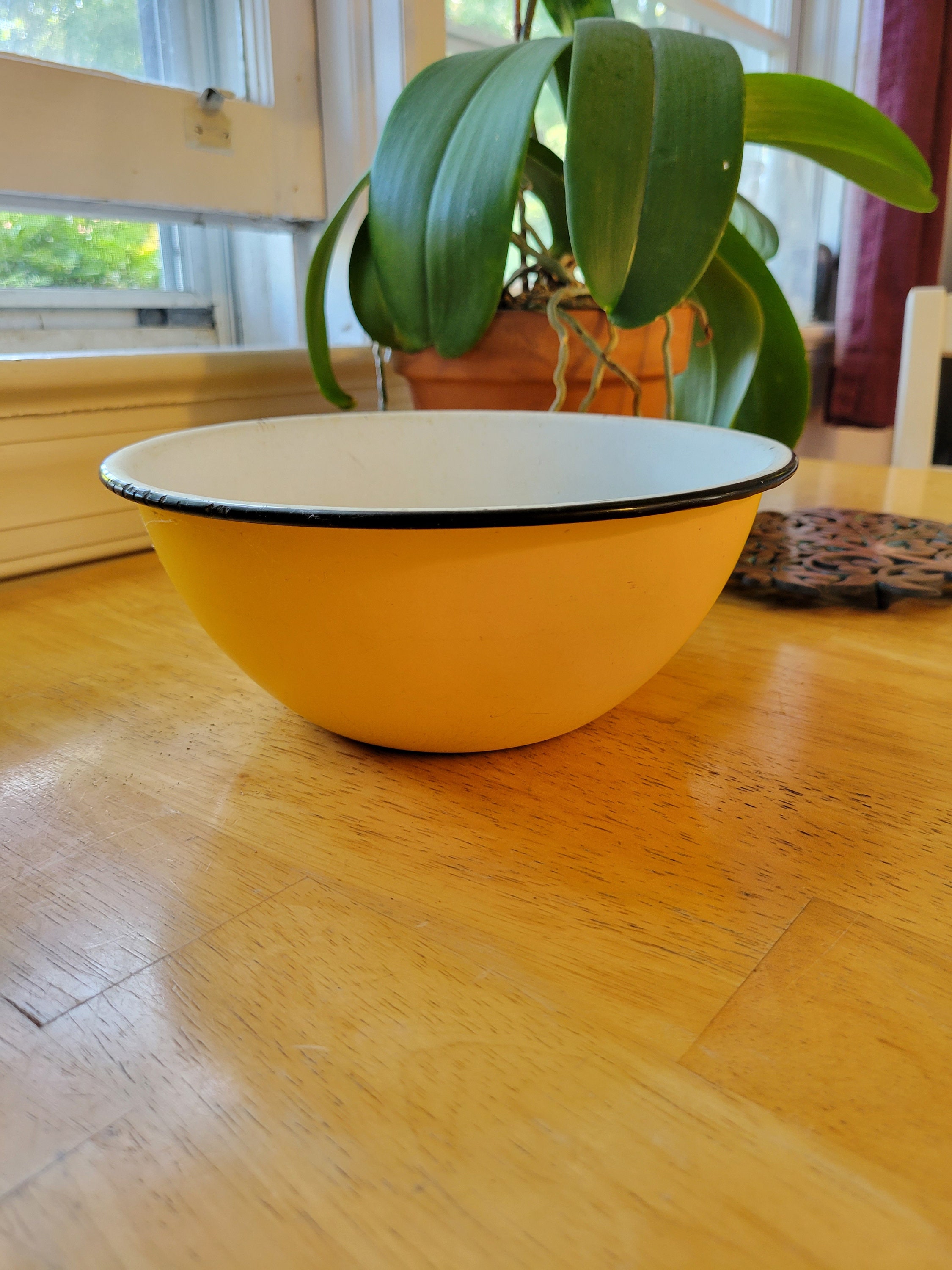 Vintage Yellow Enamelware Medium Mixing Bowl - Etsy