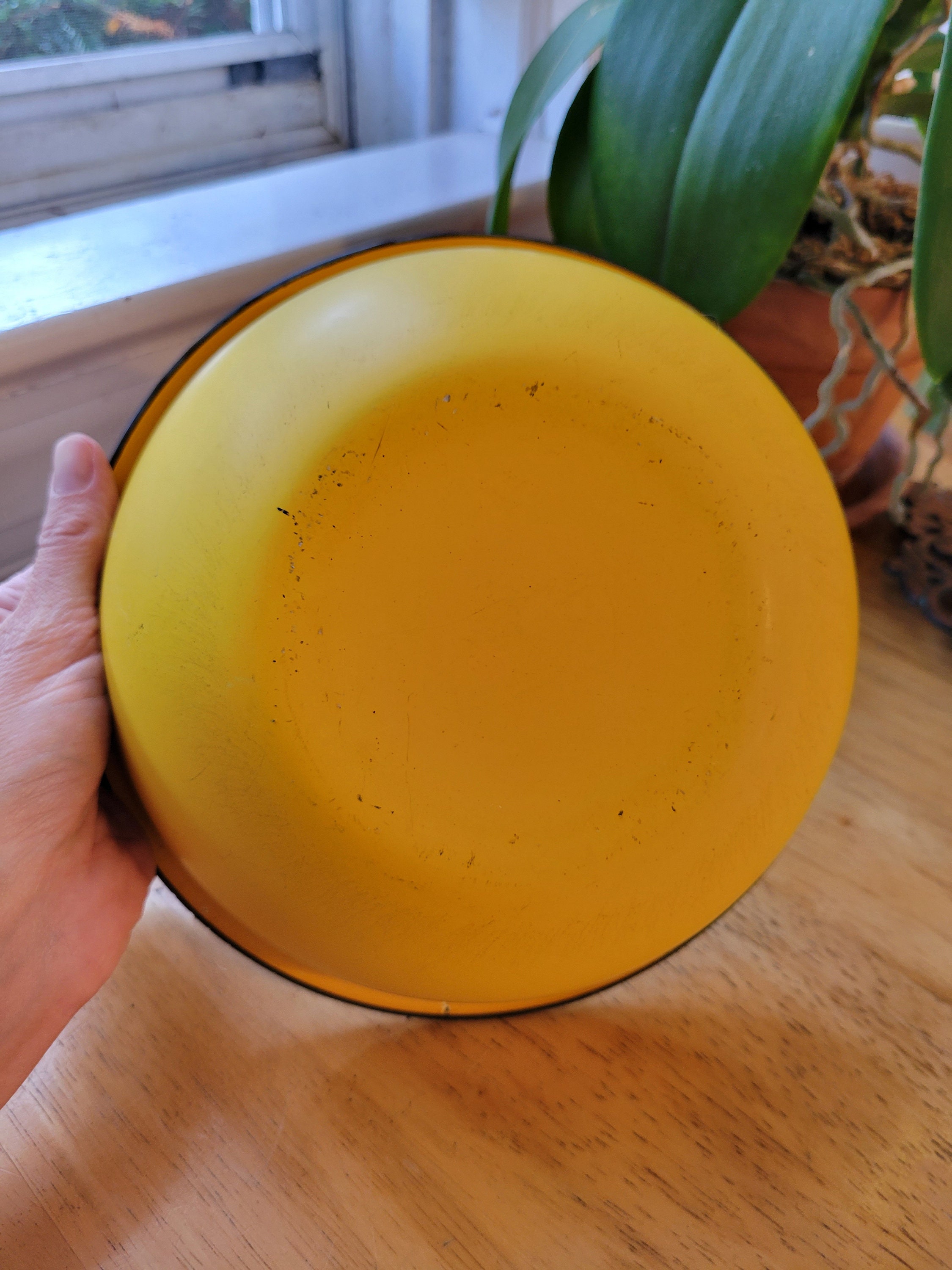 Vintage Yellow Enamelware Medium Mixing Bowl - Etsy