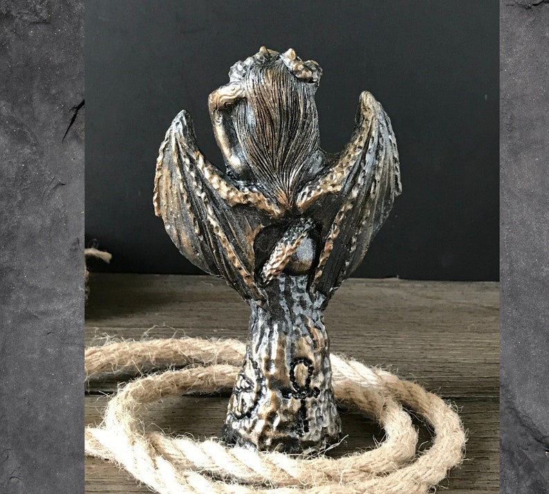 Lilith Statue Goddess Statue Woman Body Décor - Etsy