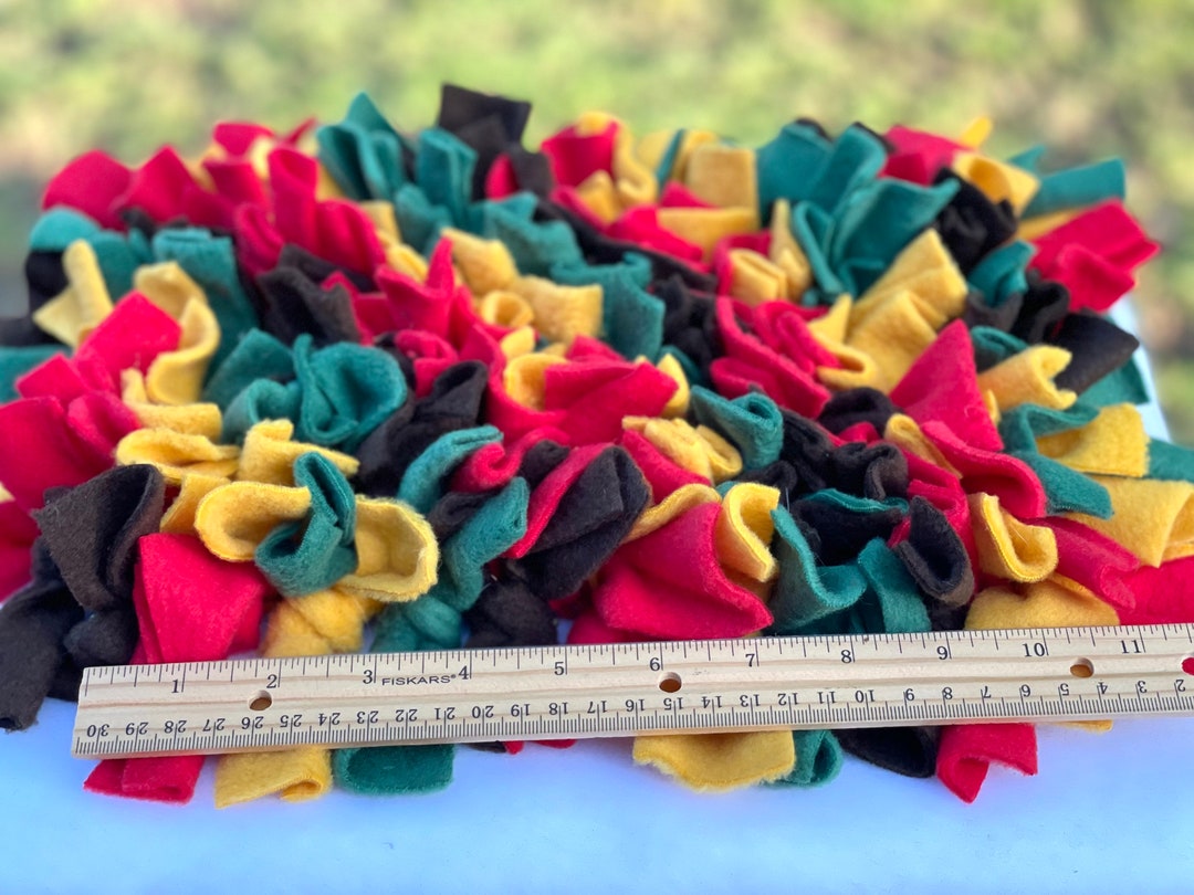 MEDIUM AUTUMN LEAVES Snuffle Mat for Dogs - Red Harvest Gold Dark Green ...