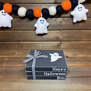 Halloween Mini Book Stack, Halloween Book Stack, Ghost Decor, Halloween ...